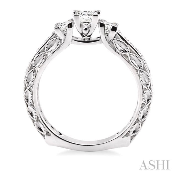 1/2 Ctw Diamond Engagement Ring with 1/4 Ct Princess Cut Center Stone ...